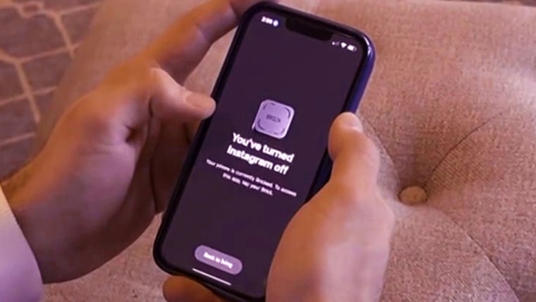 What is Appstinence? Inside the Growing Trend Led By Gen-Z