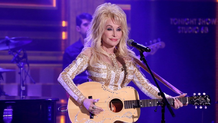 Tennessee Honors Dolly Parton on 80th Birthday With Official Day
