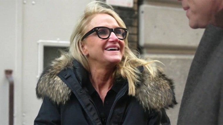 Mel Robbins Says She Agreed to Marry Husband Christopher After Third ...