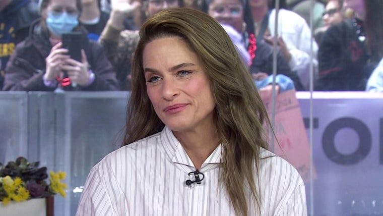 Amanda Peet, 54, on Why She Still Hasn’t Gotten Botox or Filler