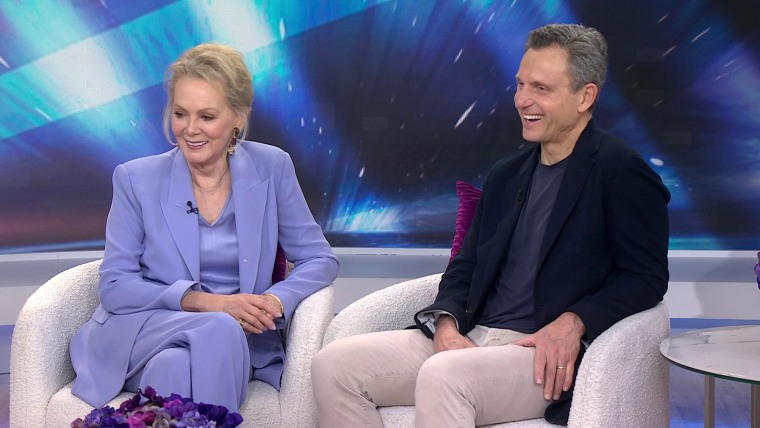 Jean Smart, Tony Goldwyn Recall Acting In 'Designing Women's' 1987 AIDS ...