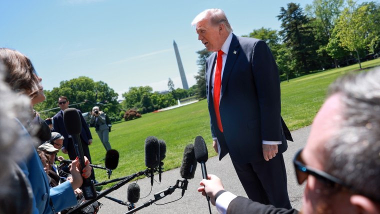 Trump says he considers the War Powers Act 'unconstitutional'
