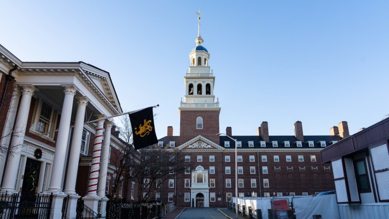Harvard faculty votes to make it harder for undergrads to earn A’s