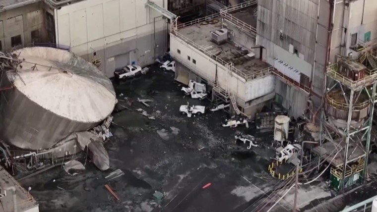 Two people confirmed dead after chemical tank implodes in Washington state
