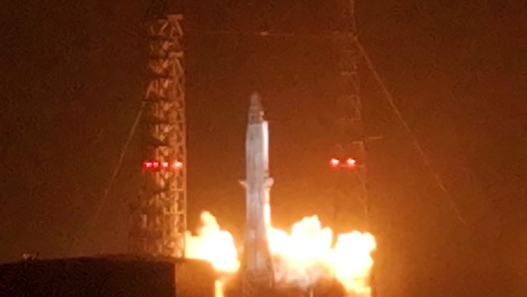 Blue Origin rocket explodes on the launchpad during an engine-firing test