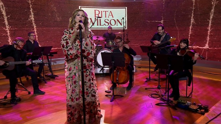 See Rita Wilson Perform ‘Your Mother’ From New Album Live