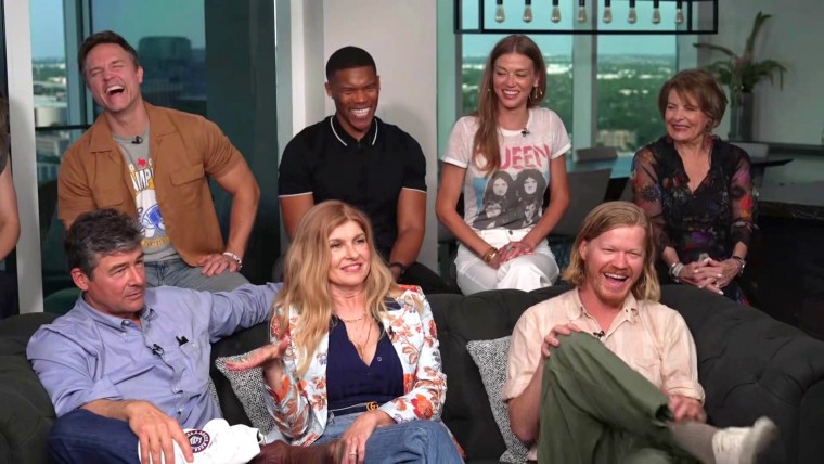 ‘Friday Night Lights’ Showrunner ‘Really Tried’ To Write a Cheating ...