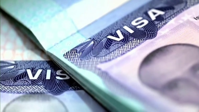 Juez frena nueva tarifa de 100,000 dólares para contratación de ...