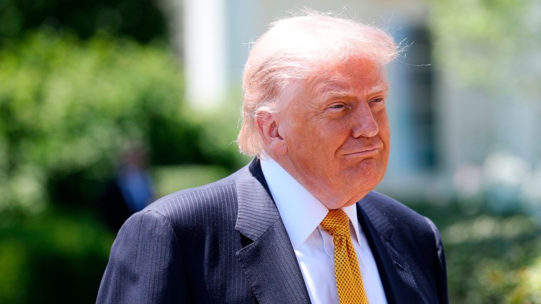 California en vilo, un candidato ausente, y un revés para Trump: seis ...