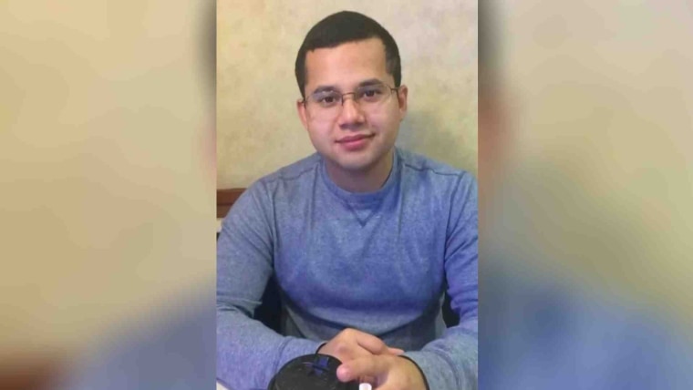 Sale en libertad beneficiario de DACA que fue deportado a Honduras, se ...
