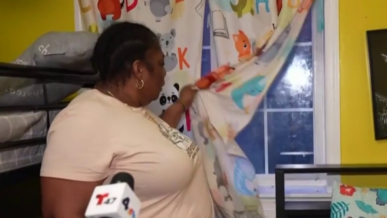Sujeto se cuela en habitación de niños y expone su intimidad en Nueva York