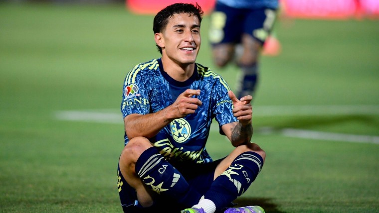 Festejo de Alejandro Zendejas a lo Diego Jota genera polémica en la Liga MX