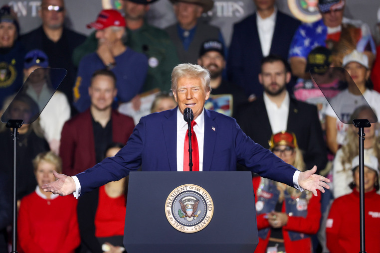 Donald Trump News: Breaking Headlines and Video on President Trump ...