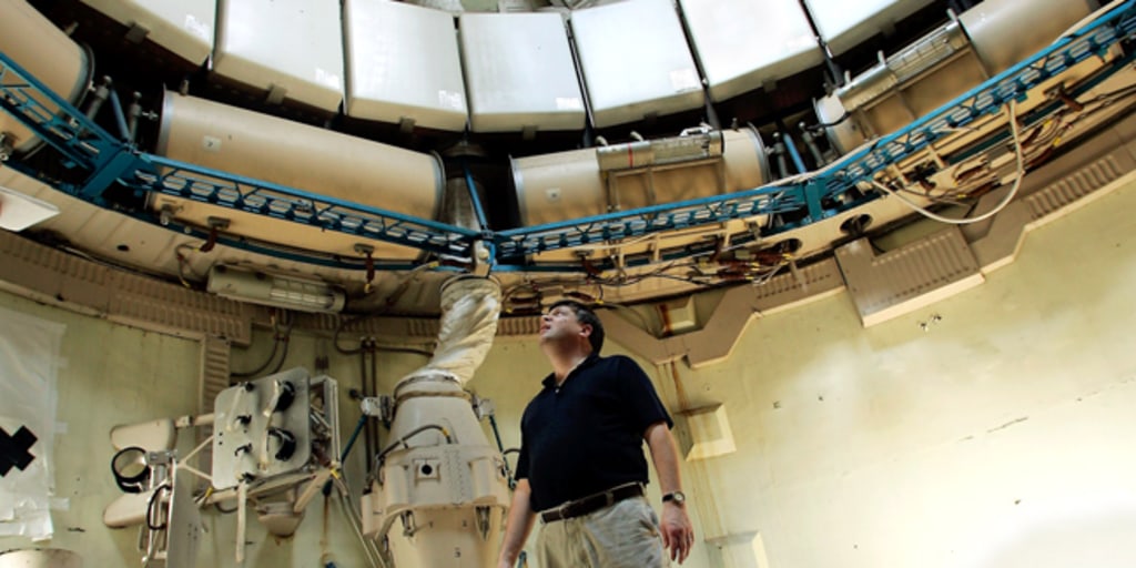 skylab space station interior