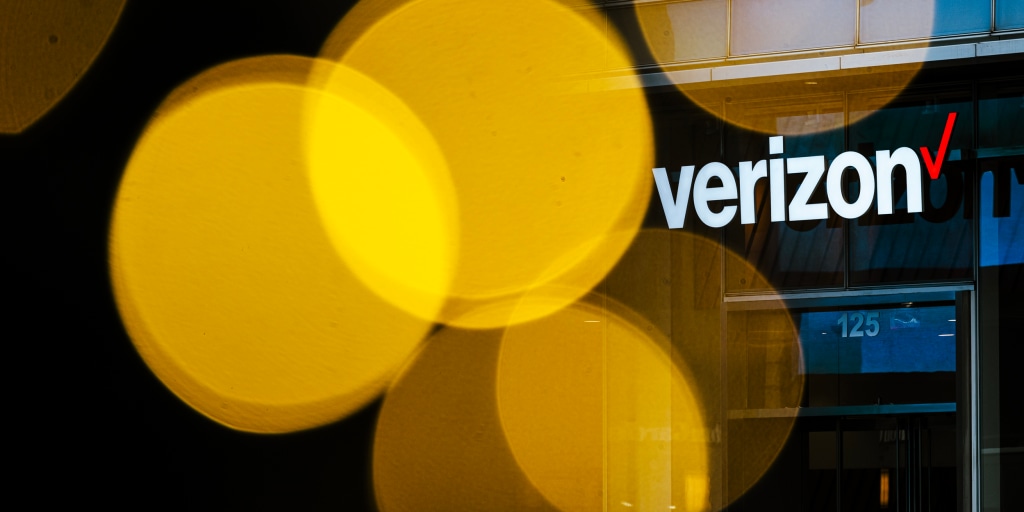 [1/14/26] Nationwide Verizon outage in the U.S. - The Political Re ...