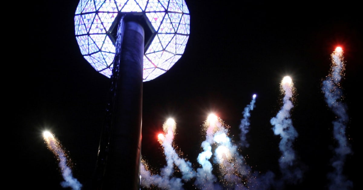 New Year's Eve ball set to rise again in NYC