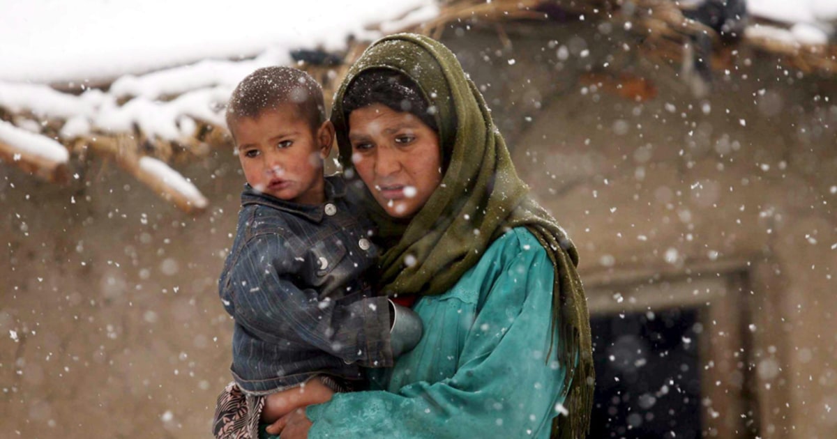 Great wealth of Afghan elite sows bitterness