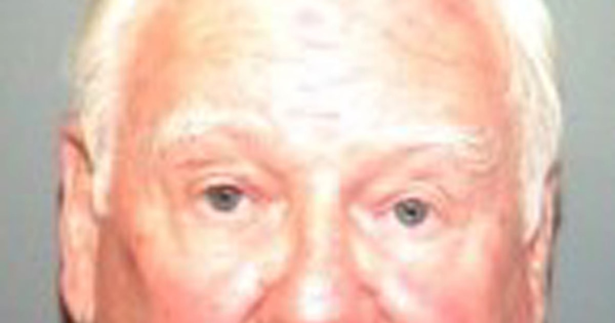 Trial nears for two Fla. priests accused of theft