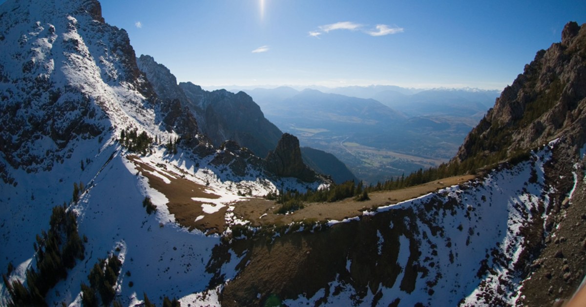 Discover the allure of the Powder Highway