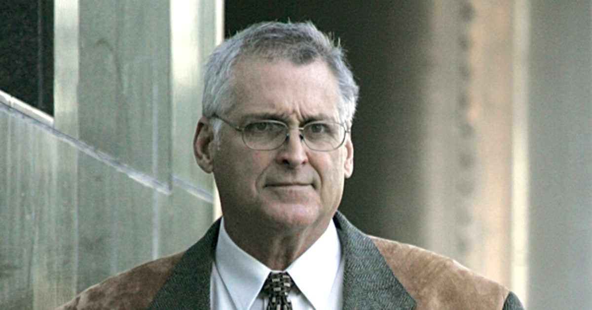 Federal judge pleads guilty before start of trial