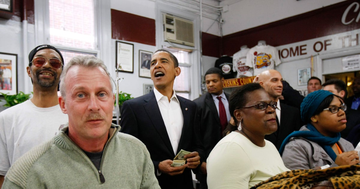 Obama reaches outside the White House bubble