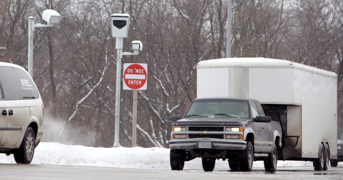 Red-light cameras raise some red flags