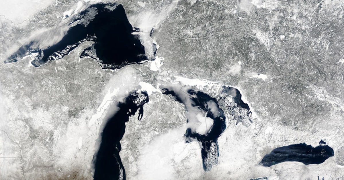 Experts: Less winter ice builds on Great Lakes
