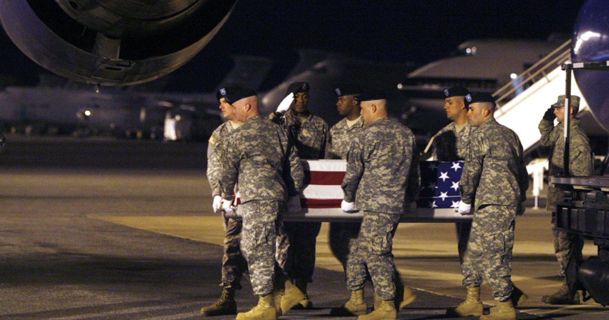 Somber return for 5 soldiers killed in Iraq