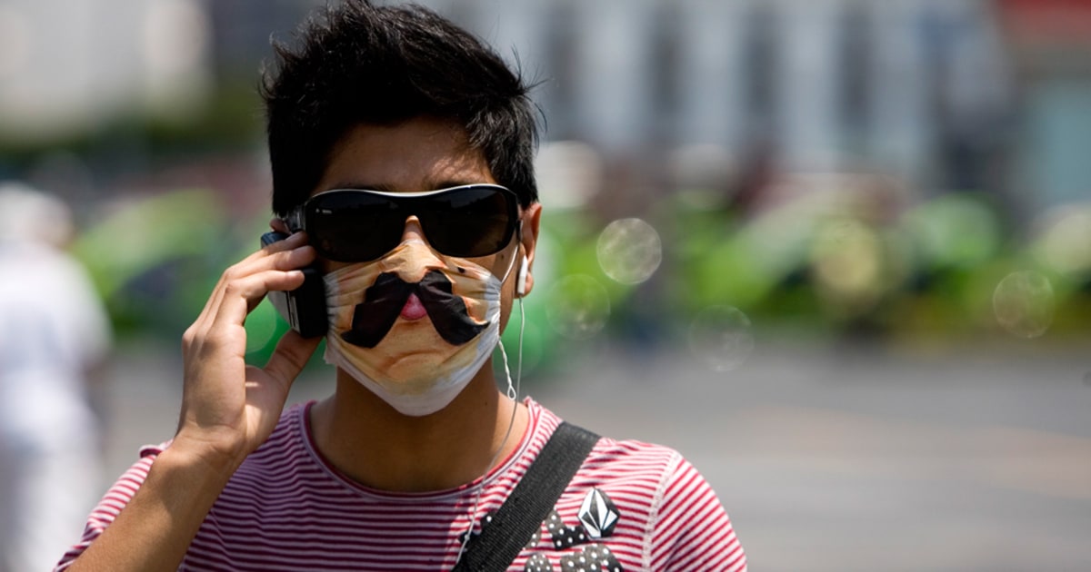 Mexico turns to humor, creativity to endure flu