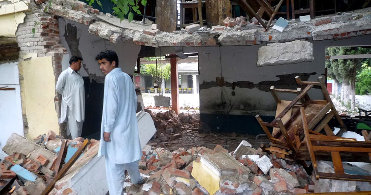 Pakistan: Fighting threatens Taliban peace deal