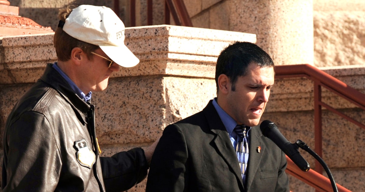 Report: Founder of vets group was impostor