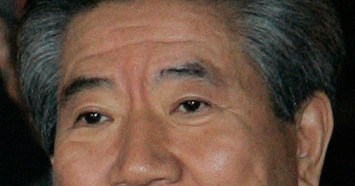 Ex-S. Korean president jumps to his death