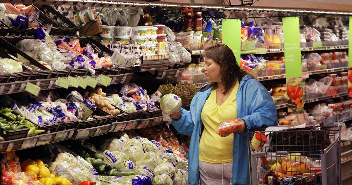 Target to get into food fight with Wal-Mart