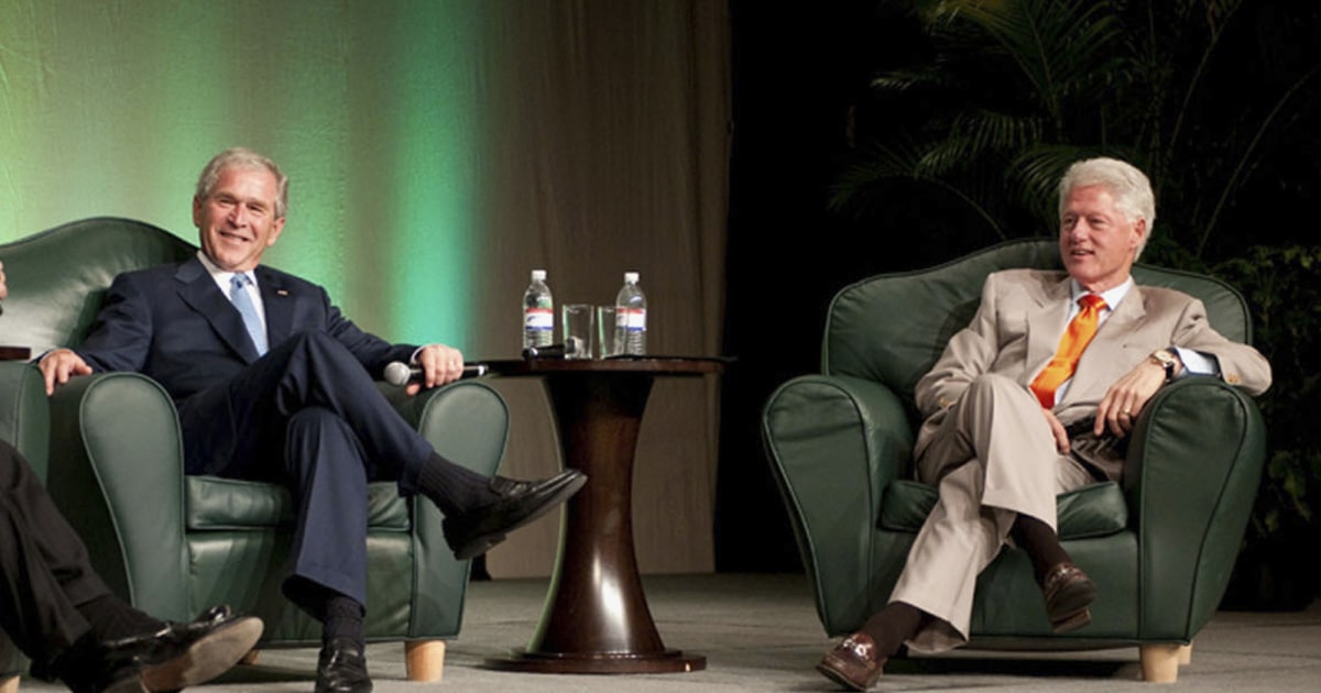 Bush calls Clinton ‘brother’ as pair share stage