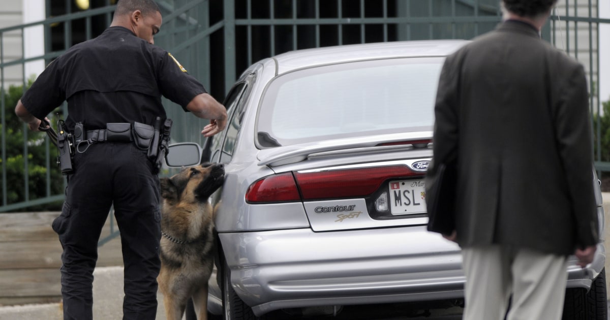 Guard dies after Holocaust museum shooting