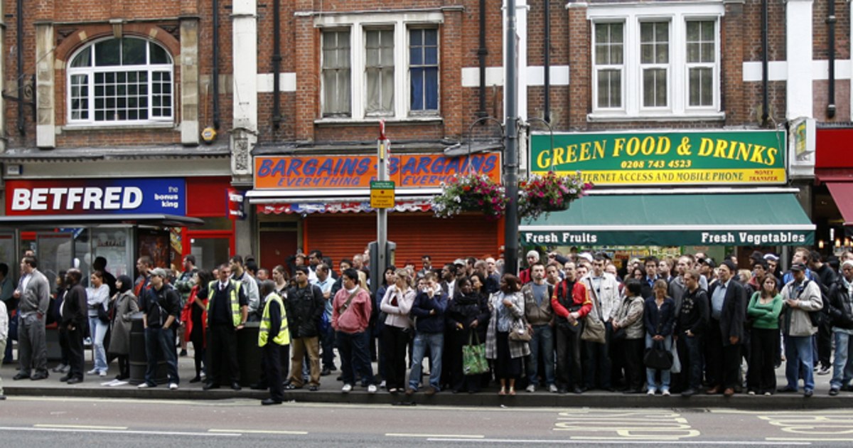 London subway strike causes commuter chaos