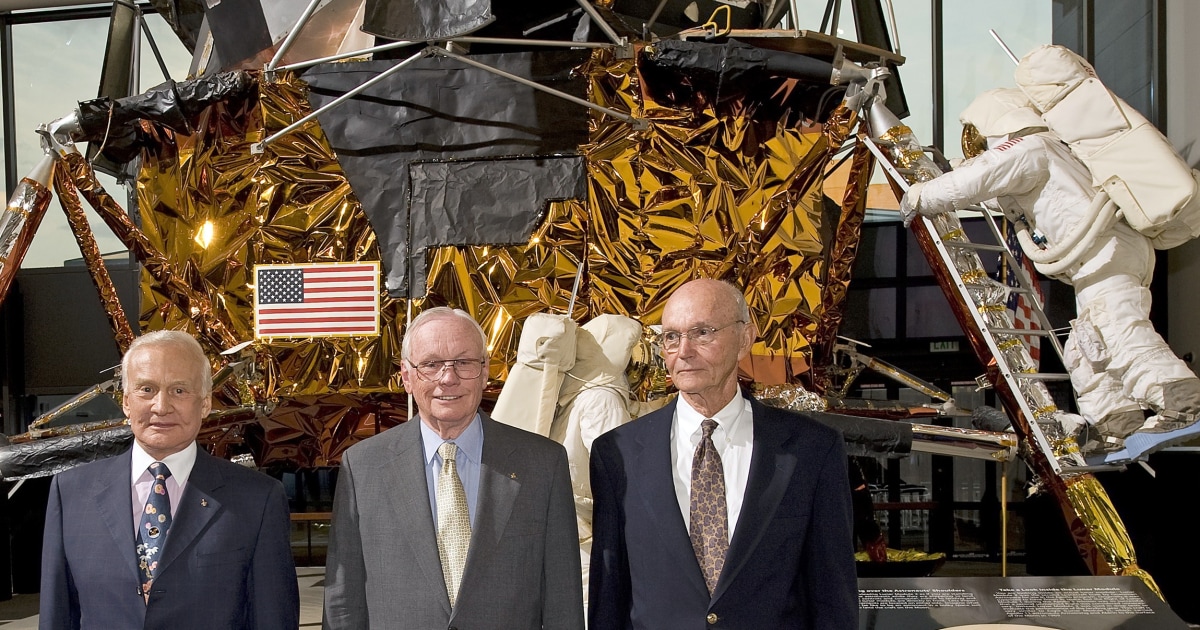 Apollo astronauts look ahead ... to Mars?
