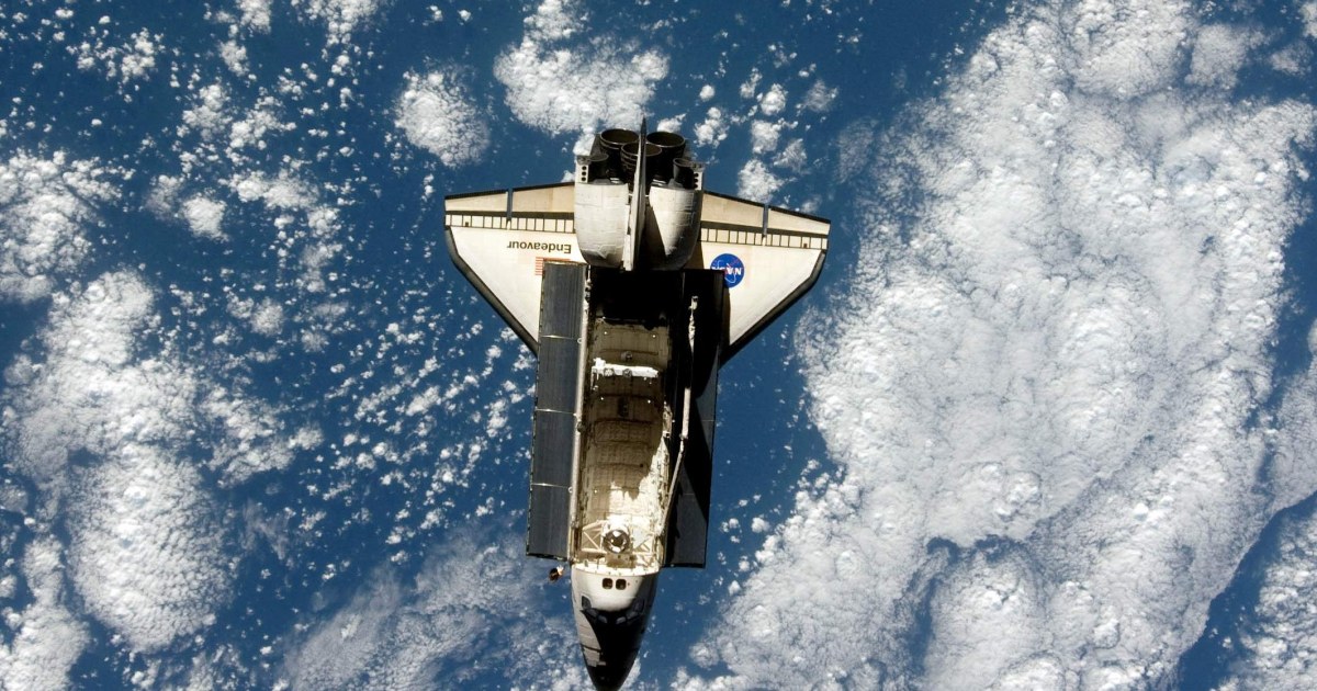 Astronauts find no flaws in shuttle’s shielding