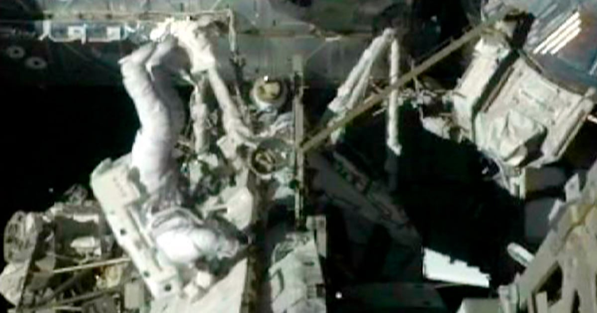 Astronauts complete third and final spacewalk