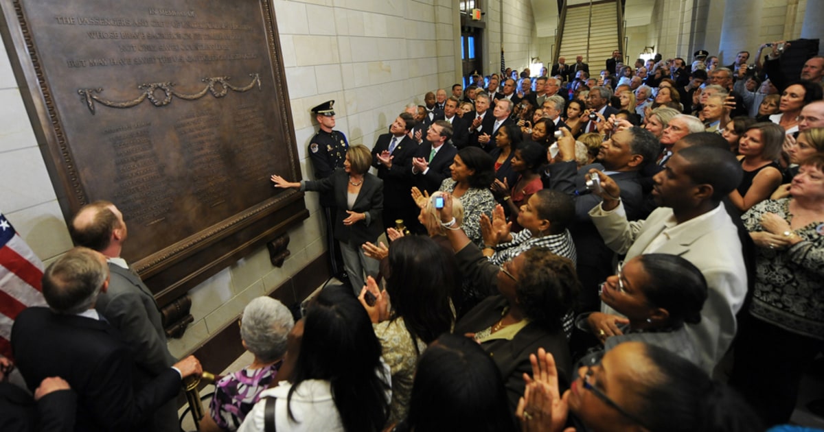 Flight 93 passengers, crew honored at Capitol