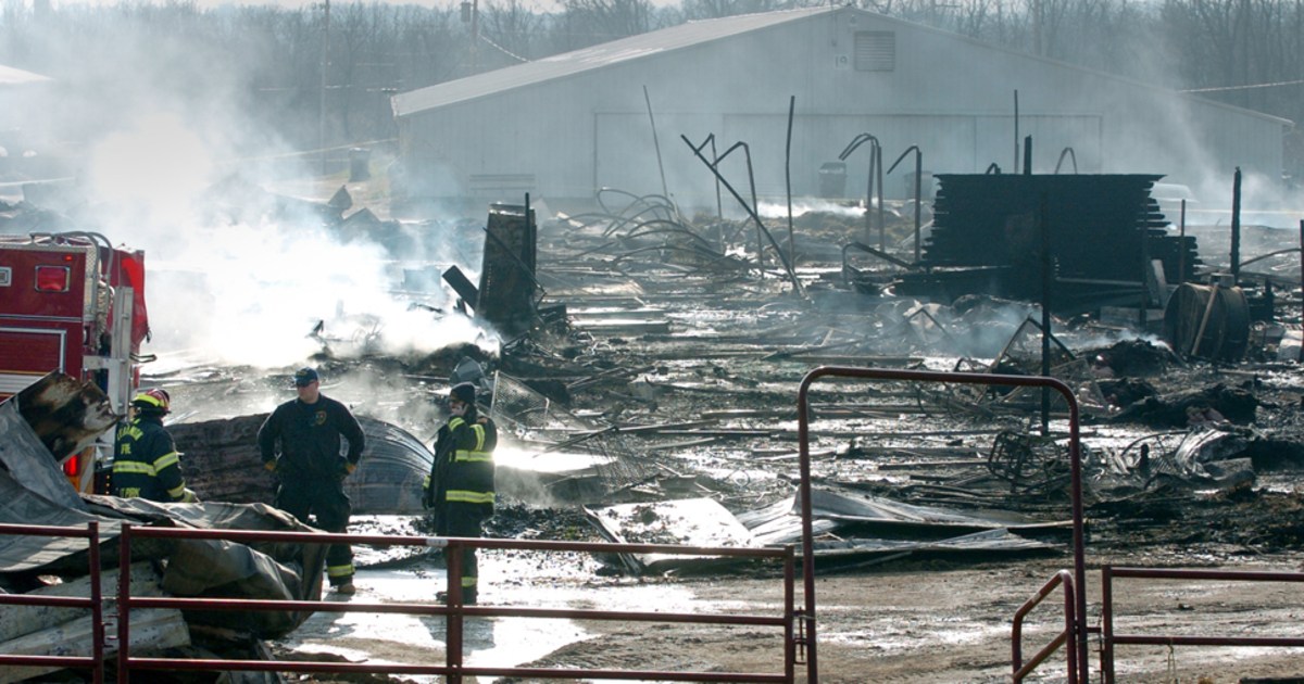 Ohio city mourns men, horses killed in barn fire