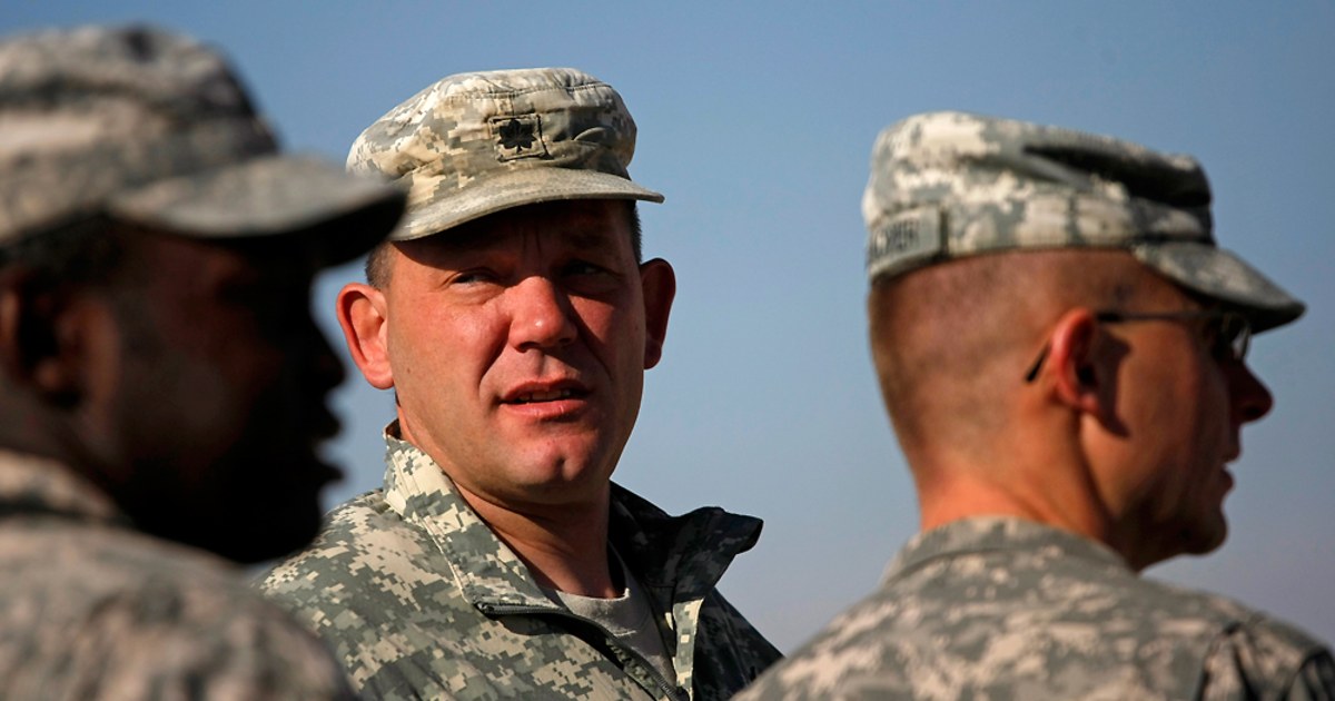 In Afghan war, officer flourishes outside the box