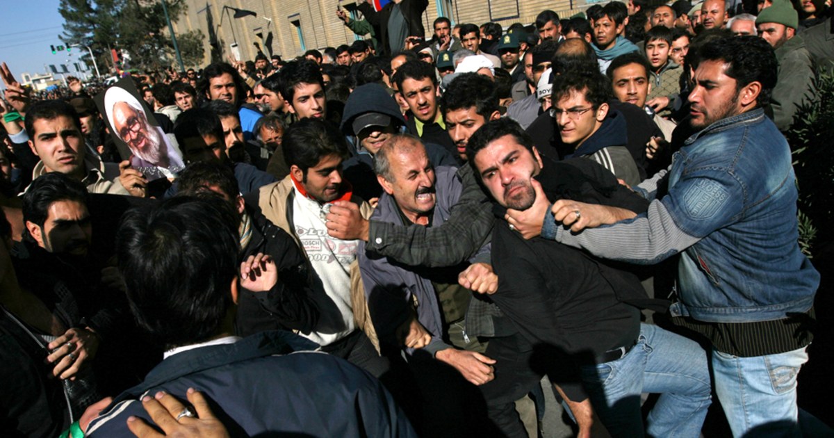 Iran cleric's funeral becomes opposition protest