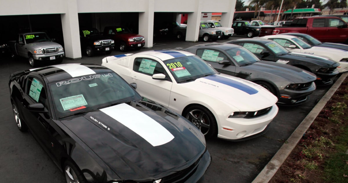 GM, Ford may be benefiting from Toyota woes