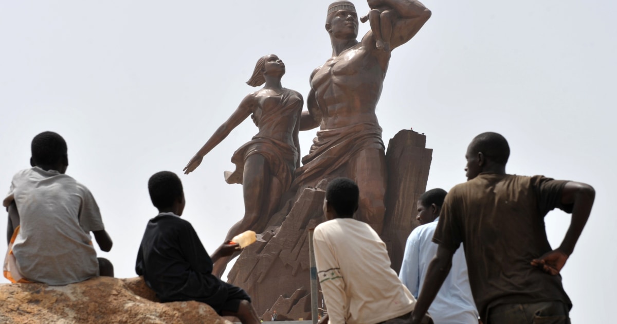Senegal unveils ‘African Renaissance’ statue