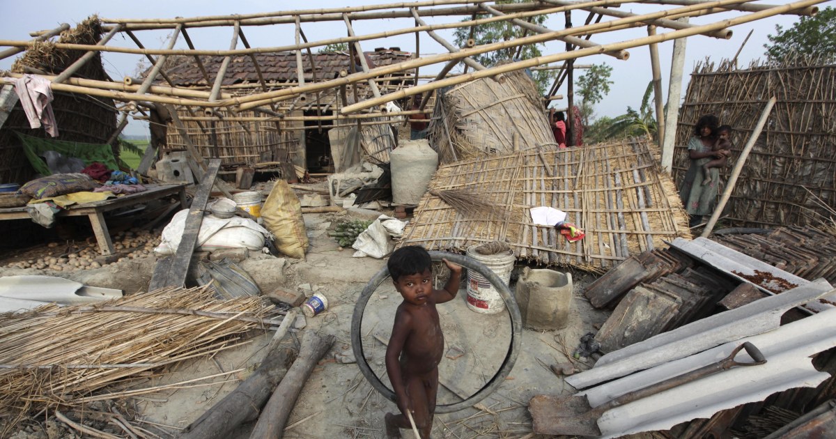 Cyclone kills 89, destroys 50,000 huts in India