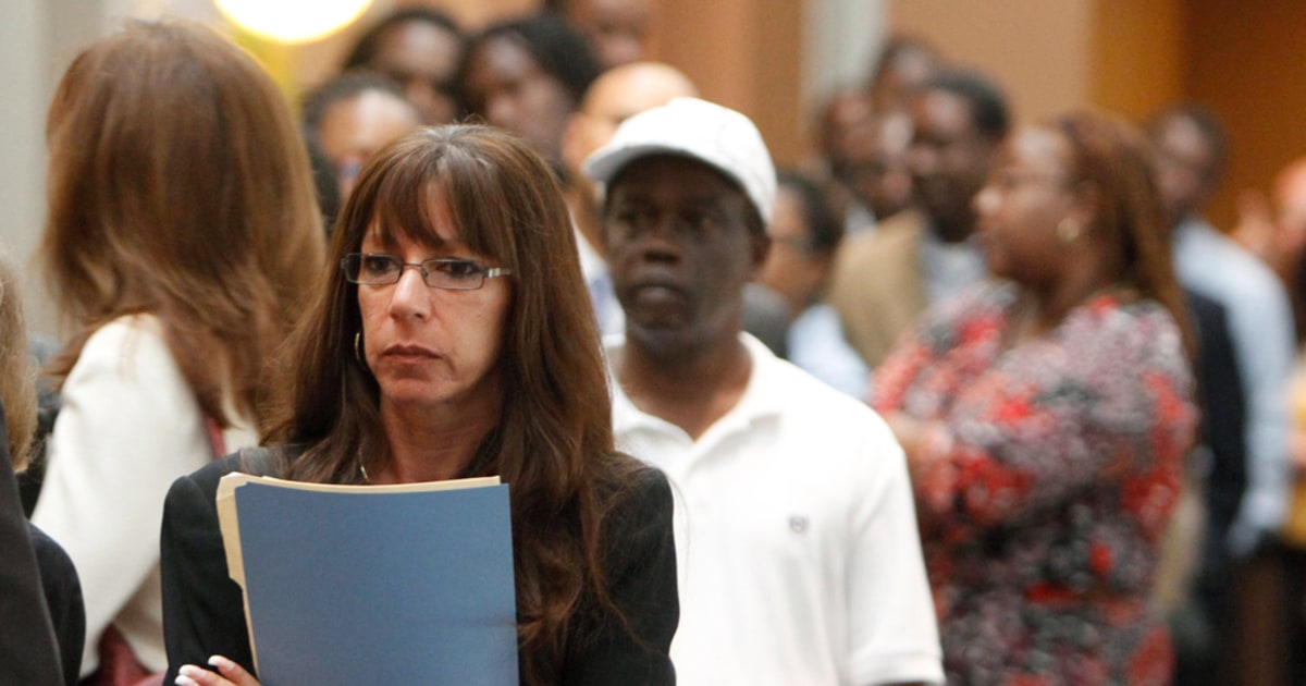 New jobless claims fall for 3rd straight week