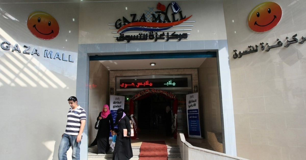 Gaza Mall sparks debate over Israeli blockade