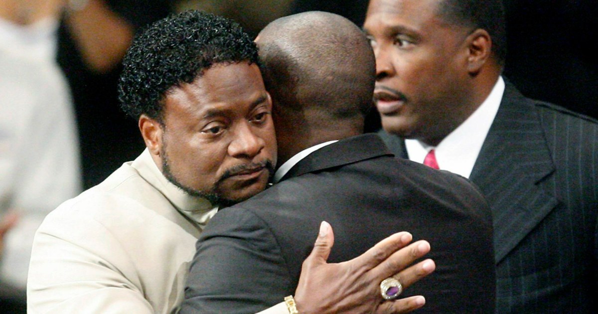 Megachurch pastor pledges to fight accusations