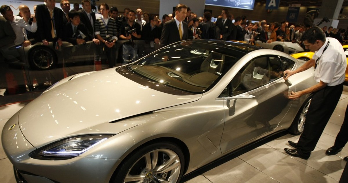 Lotus steers toward mainstream market